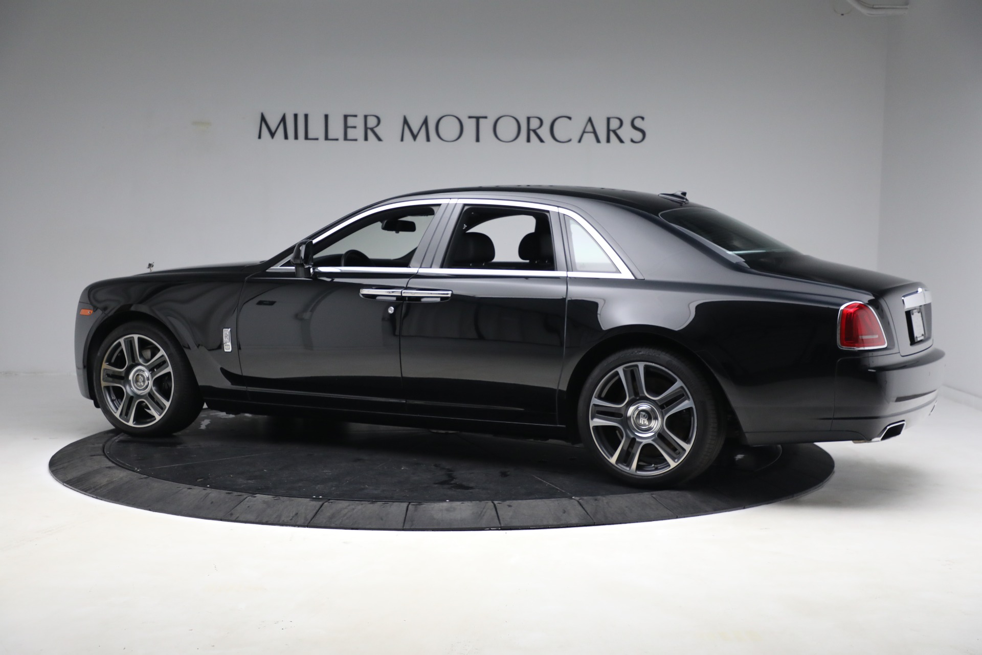 Pre-Owned 2016 Rolls-Royce Ghost Series II For Sale (Special Pricing ...