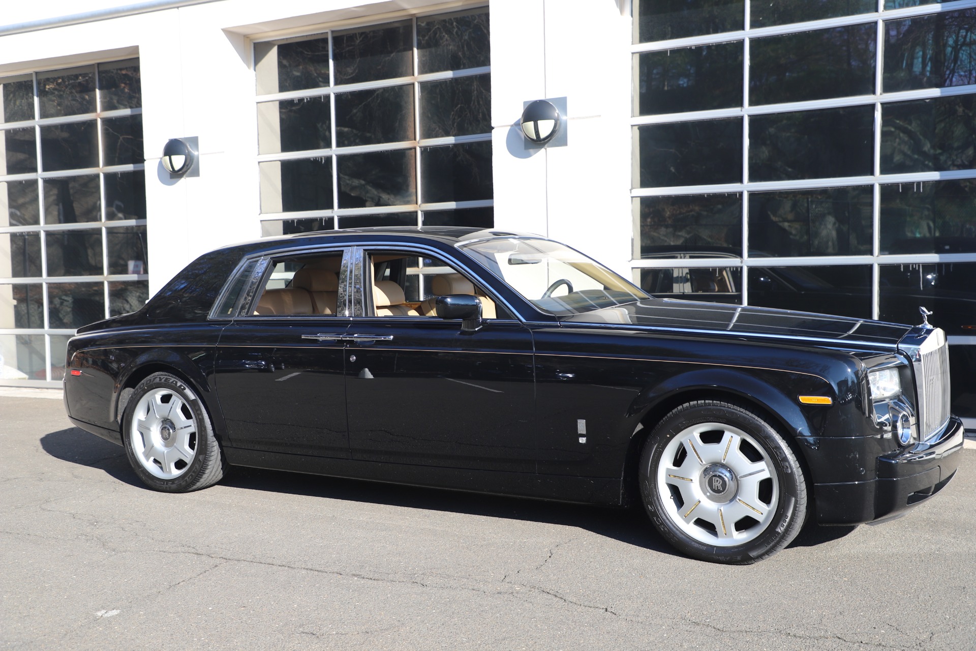 Pre-Owned 2006 Rolls-Royce Phantom For Sale (Special Pricing) | Rolls ...