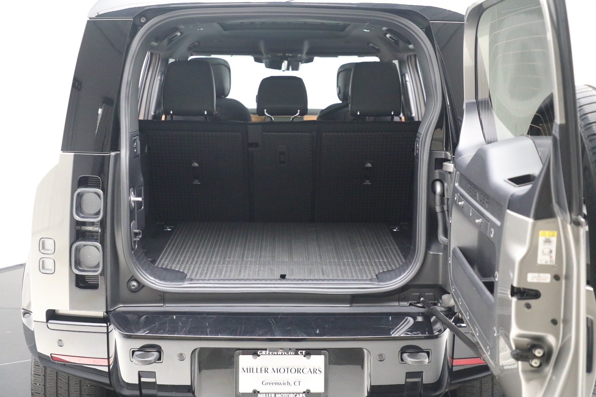 Pre-Owned 2022 Land Rover Defender 110 X For Sale (Special Pricing ...